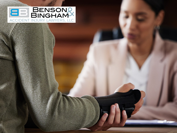 Deal With Geico Insurance Adjusters After a Car Accident